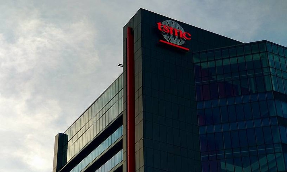 Maior fabricante de chips do mundo, TSMC registra lucro recorde; ações ...