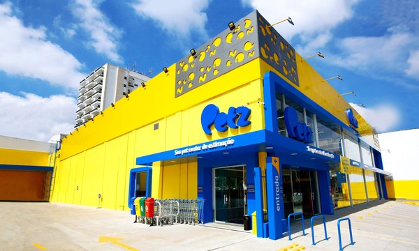 Petz (PETZ3) dispara 8% após comunicado sobre diretor presidente