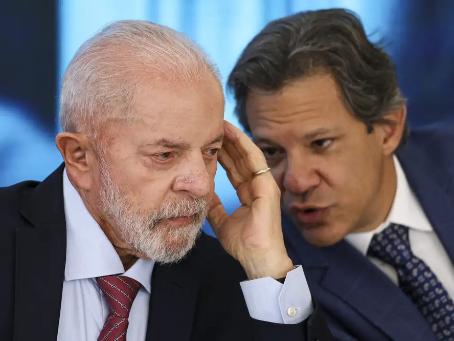 Lula convence Haddad a disputar governo de SP, diz fonte