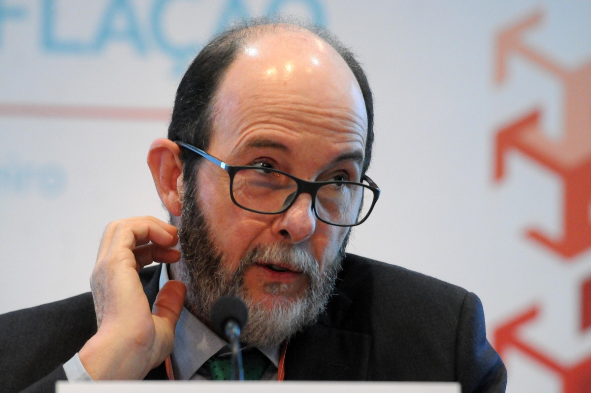 Arminio: Política ‘envenenada’ dificulta projeções, mas recuperação ...