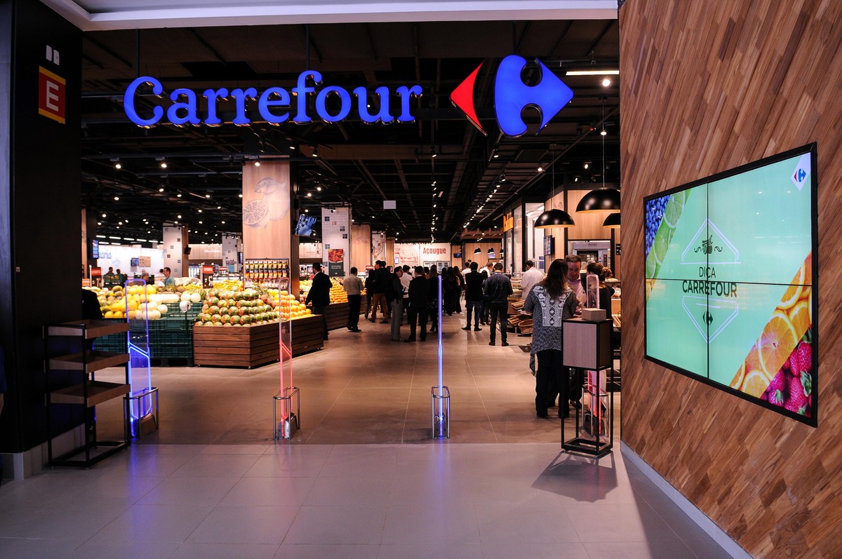 Carrefour Brasil (CRFB3); LWSA (LWSA3); Eletrobras (ELET3): veja os ...