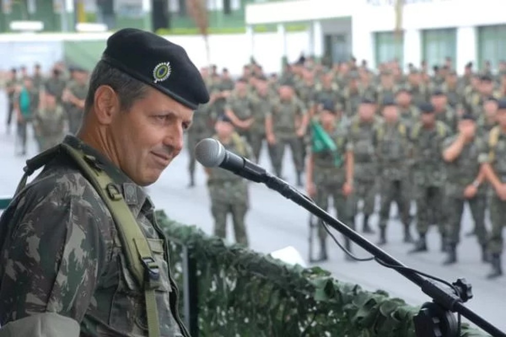 Novo comandante do Exército foi próximo de FHC e é visto com maior ...