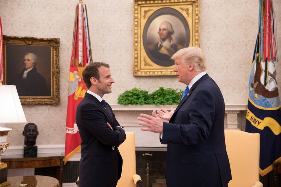 Macron pede que UE se prepare para reagir a tarifas de Trump