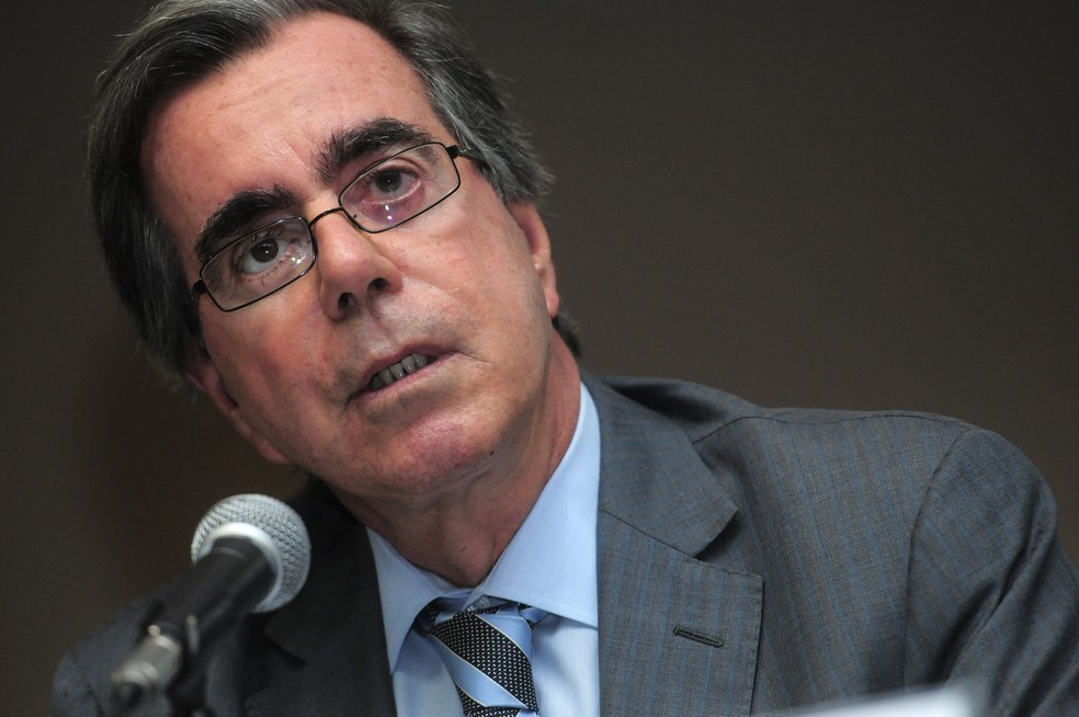 Conheça a trajetória de Carlos Langoni, ex-presidente do BC que morreu ...