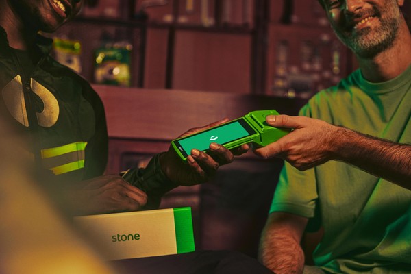 Stone promete entregar rentabilidade para investidores
