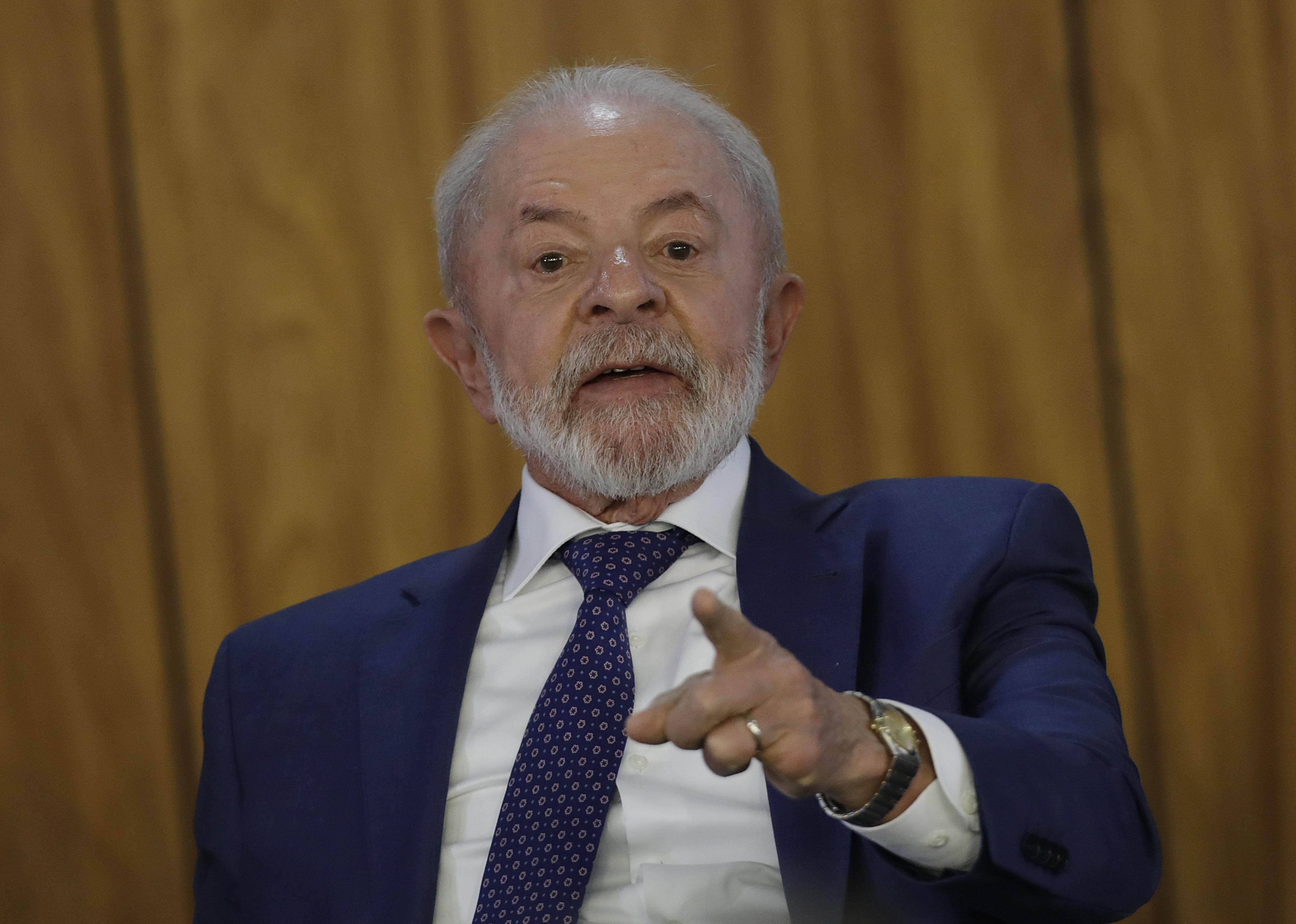 Lula diz que tem idade para 'falar mais grosso' com Trump e que Brasil ...