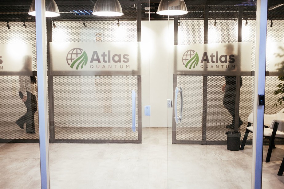 Atlas Quantum suspende serviços por 72 horas | Criptomoedas | Valor Investe