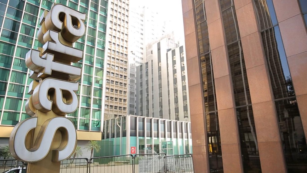 Chega ao fim disputa por herança na família Safra, a mais rica do Brasil