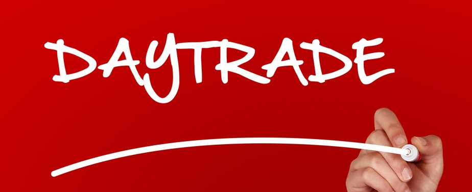 Número de day traders dobra em 2020 com busca de lucro rápido | Renda ...