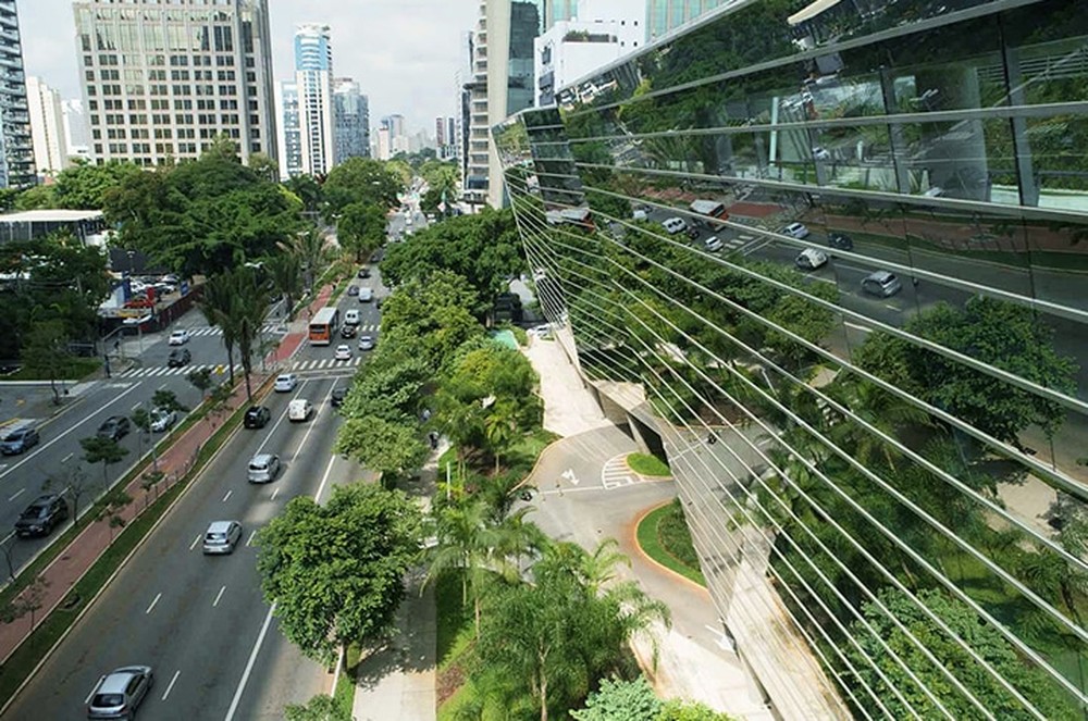 Itaú compra sede na avenida símbolo do mercado financeiro por valor ...