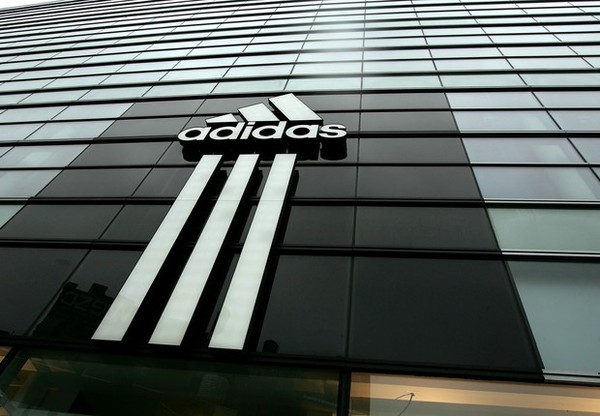 Adidas eleva metas para o ano após resultados acima do esperado no 3º ...
