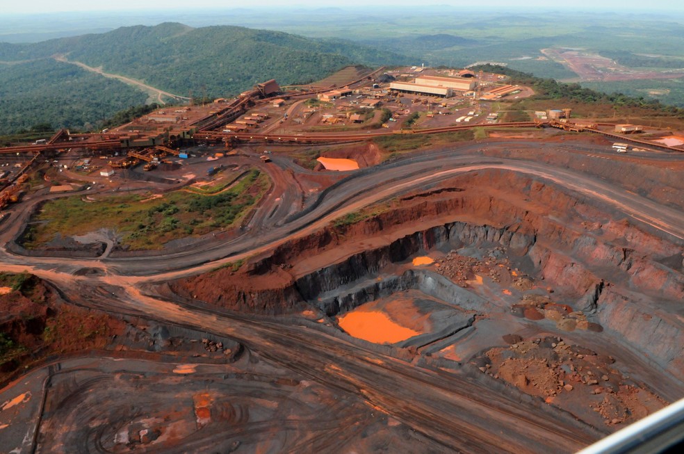 Com retomada da confiança na China, minério de ferro sobe mais de 4%, e ...