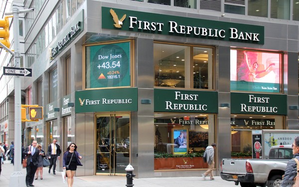 J.P. Morgan mira clientes ricos do First Republic Bank