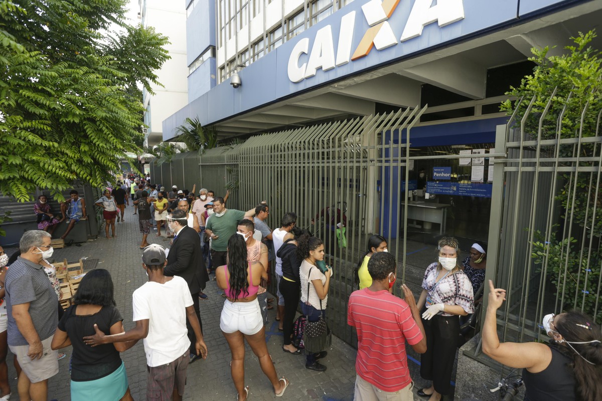 Auxílio Emergencial Caixa Libera Saques Do Benefício Para 3 6 Milhões