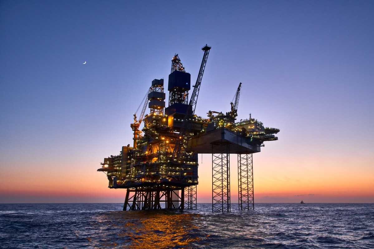 Petróleo fecha em alta em meio a preocupações do mercado com ...