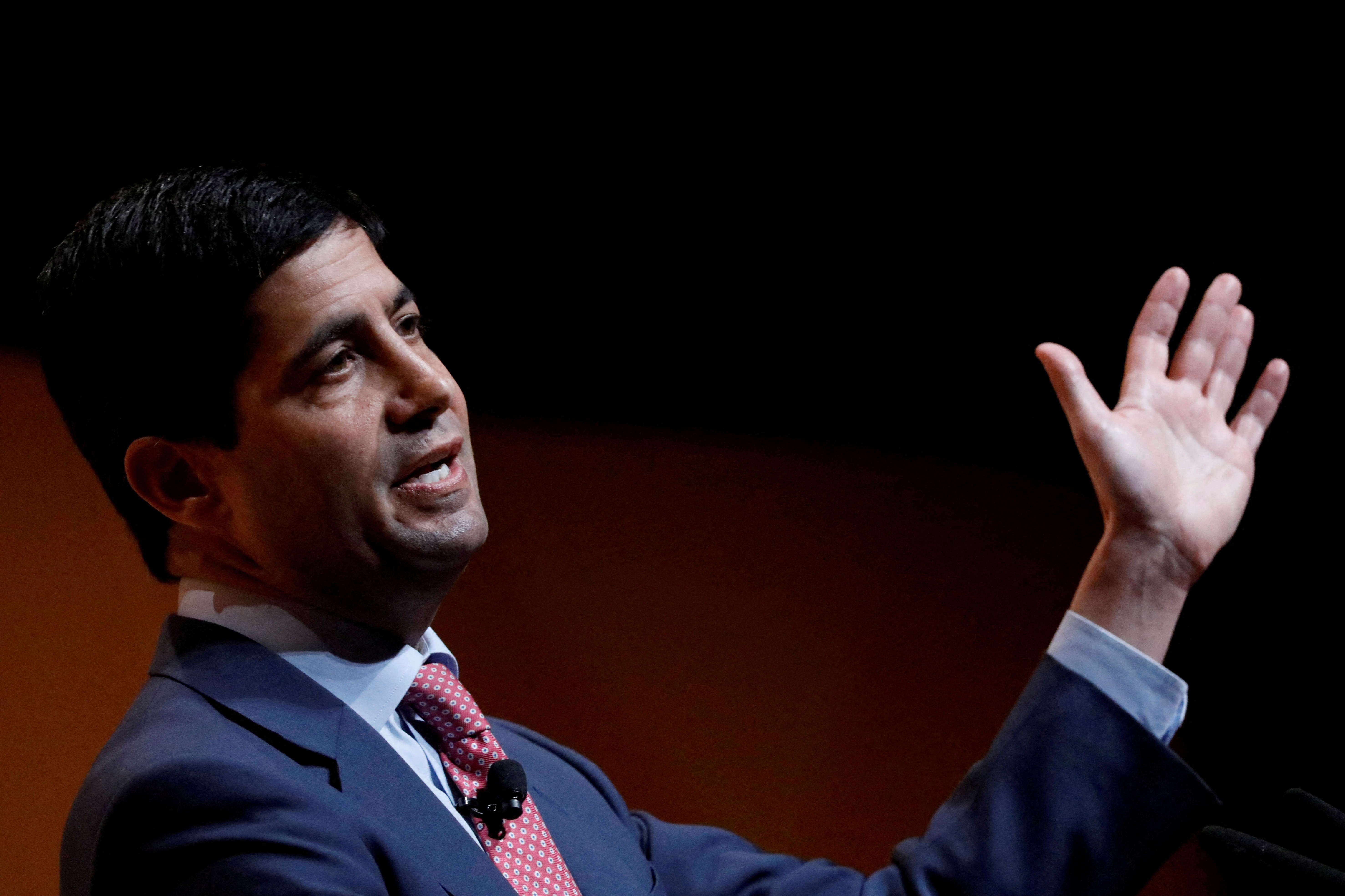 Quem é Kevin Warsh, novo presidente do Fed